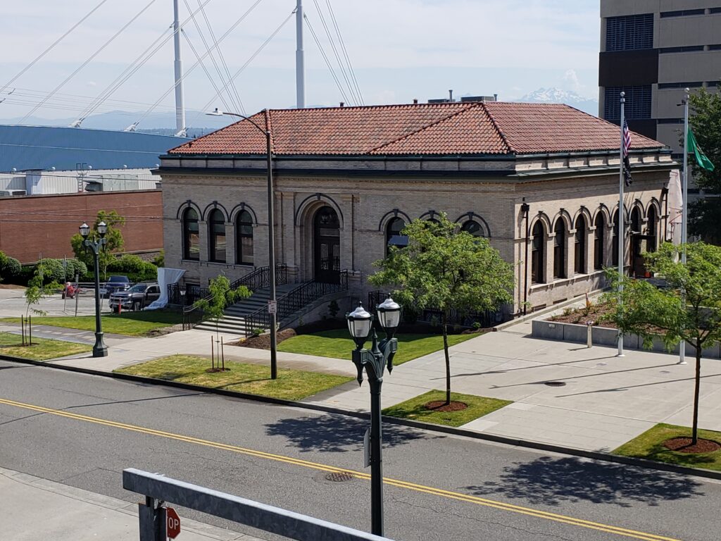 Carnegie Resource Center - Pioneer Human Services